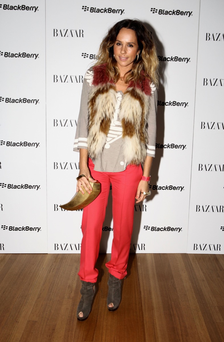 Pip Edwards in Bathing Suit Enjoys the “Sunshine” — Celebwell