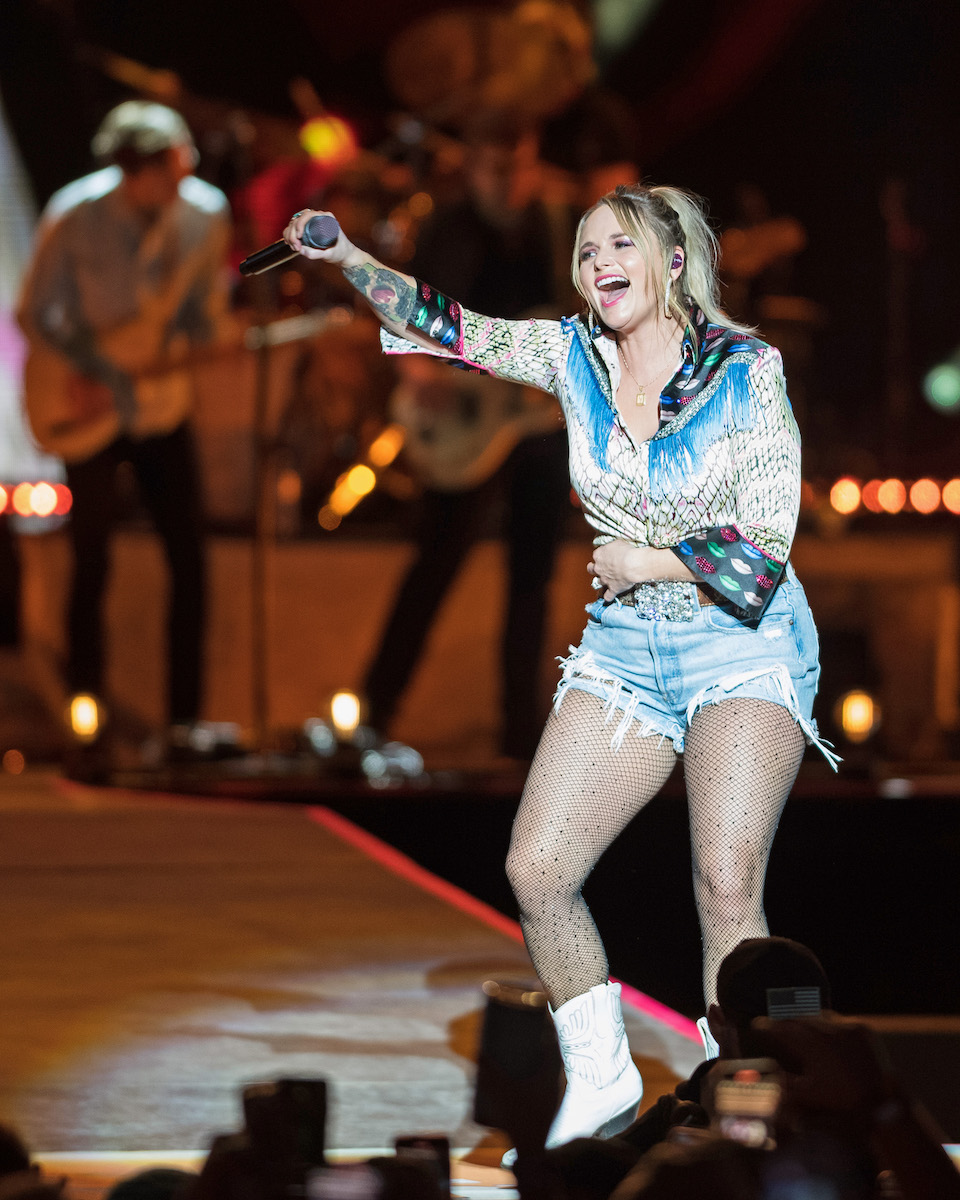 Miranda Lambert in Bathing Suit “Spent a Few Days in the Sun” — Celebwell