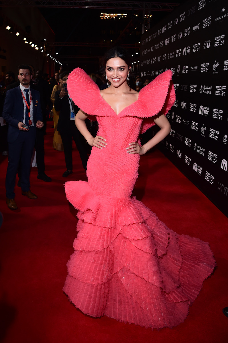 Deepika Padukone in Bathing Suit Steams Up Filmfare — Celebwell