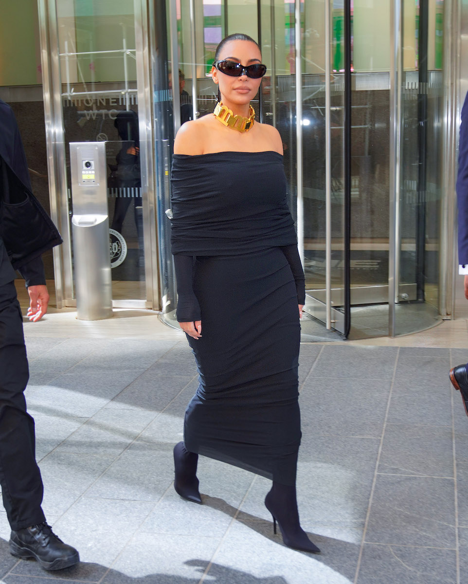 Kim Kardashian in Bathing Suit Says "Aloha" — Celebwell