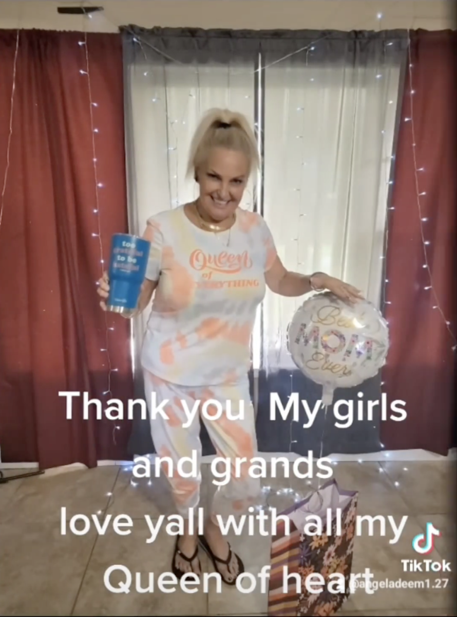 90 Day Fiancé's Angela Deem in Bathing Suit Shows Off Weight Loss ...