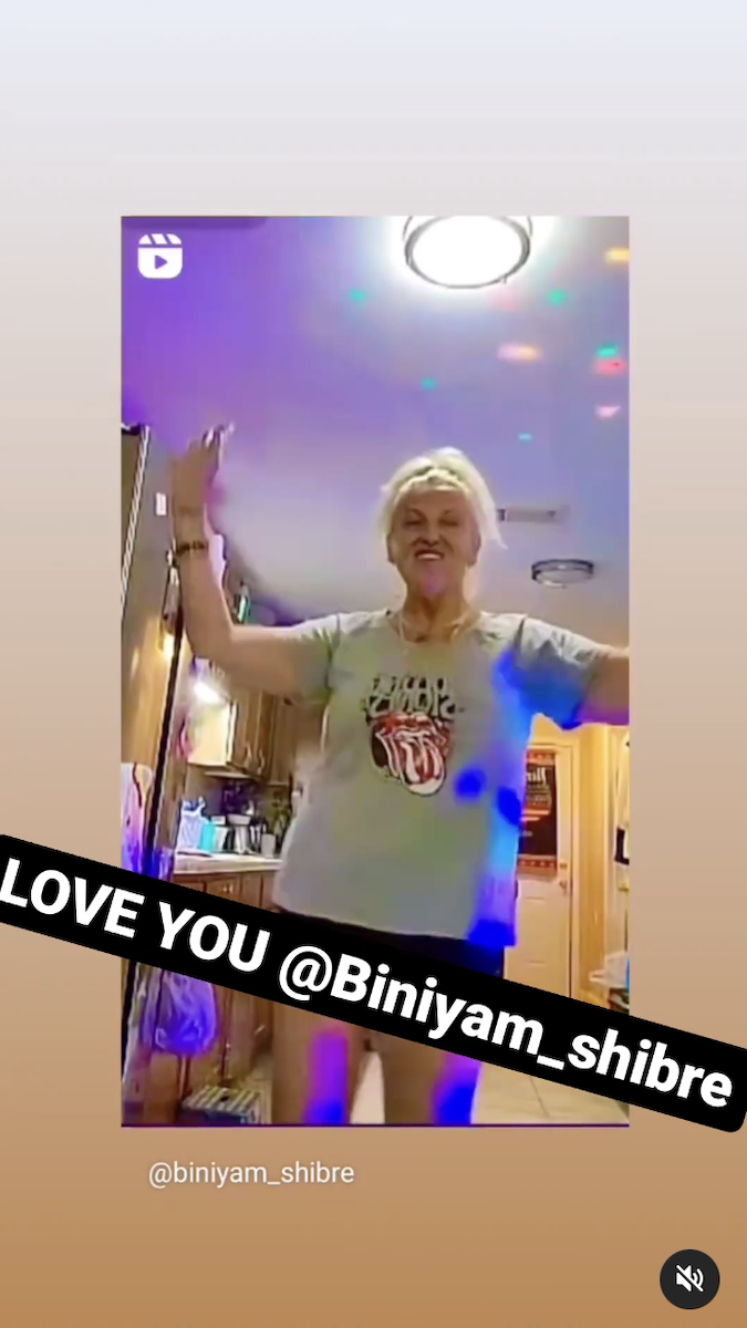 90 Day Fiancé's Angela Deem in Bathing Suit Shows Off Weight Loss ...