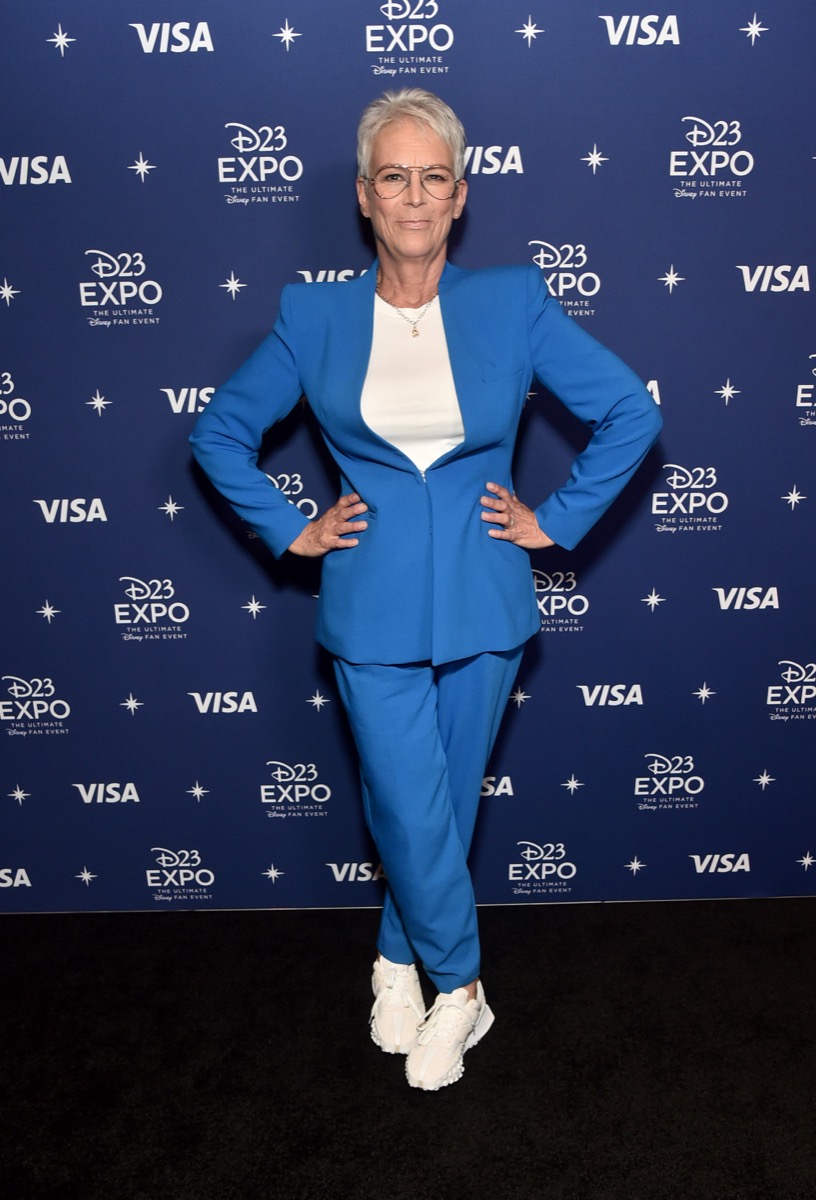 Jamie Lee Curtis in Bathing Suit Shares "Throwback" — Celebwell