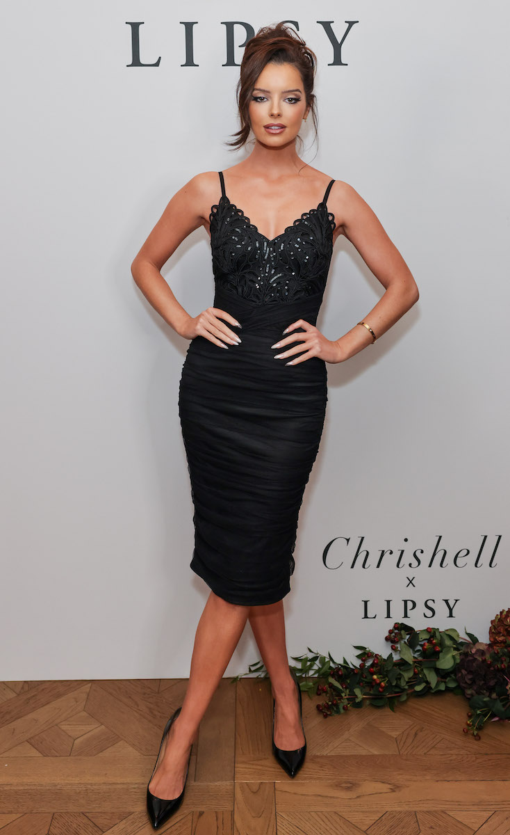 Maura Higgins in Bathing Suit Shares a Maldives Selfie — Celebwell