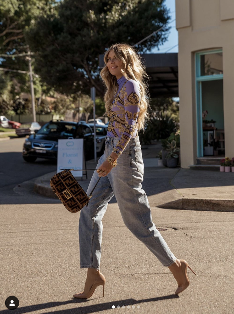 Elle Ferguson in Bathing Suit Enjoys "Beach Days" — Celebwell