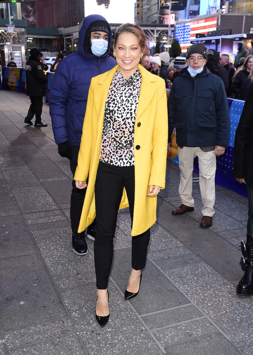 Ginger Zee in Bathing Suit is "By the Pool" — Celebwell