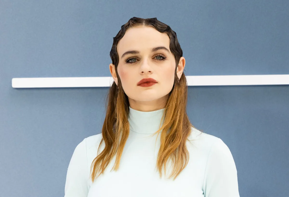 Joey King in Bathing Suit Says "I've Trapped My Thirst" — Celebwell