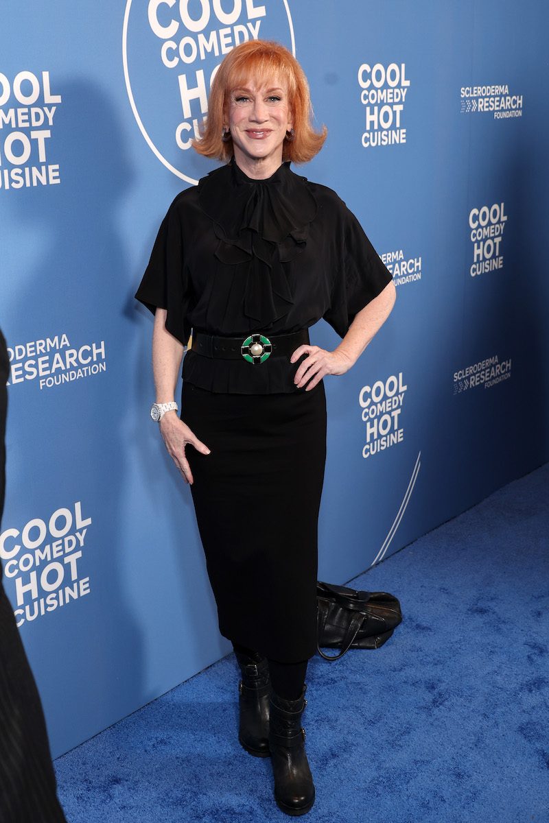 Kathy Griffin in Bathing Suit Says "Look at This Body!" — Celebwell
