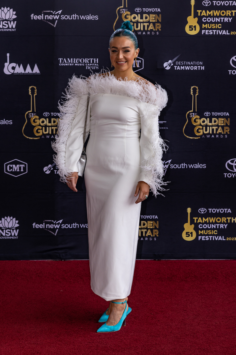 Amy Sheppard in Bathing Suit Says "I'm Done" — Celebwell