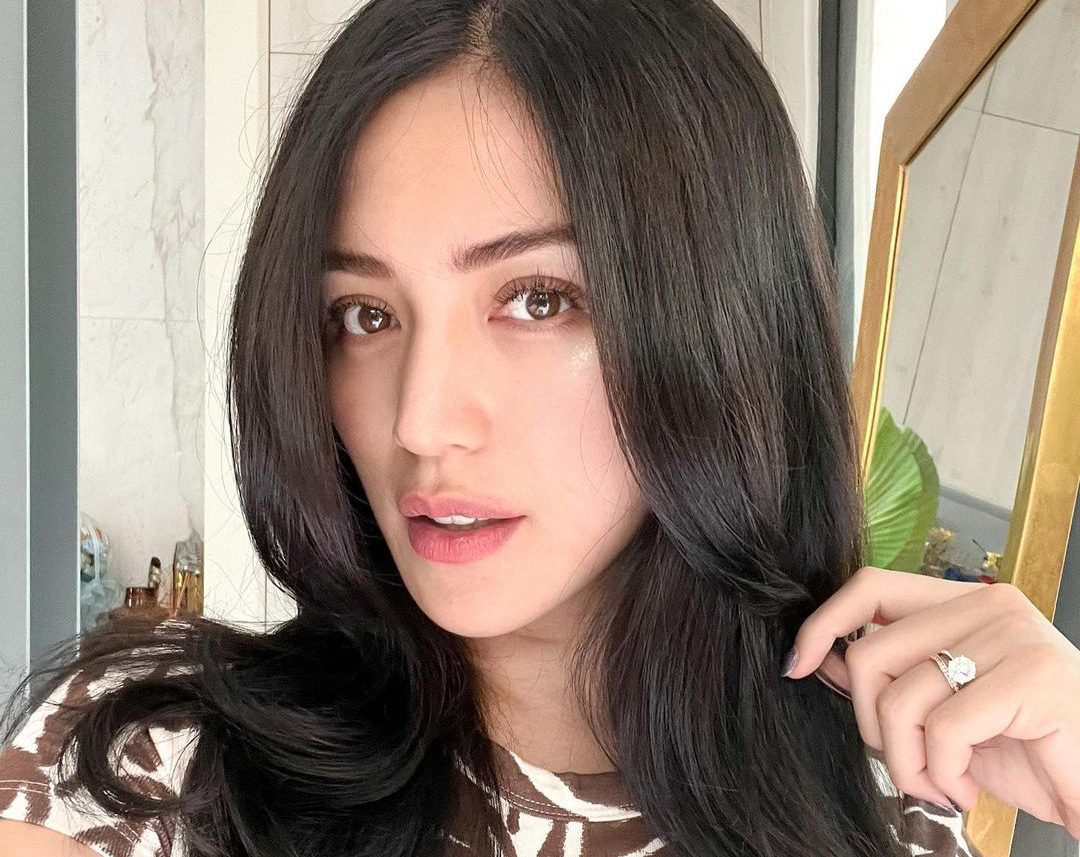 Jessica Iskandar in Bathing Suit Visits "Bali" — Celebwell