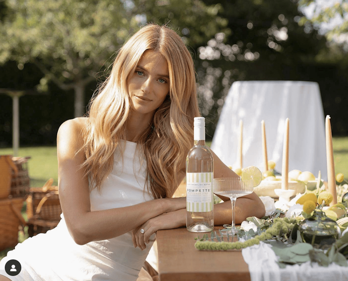Kate Love In Bathing Suit Asks Who Has Allergies — Celebwell