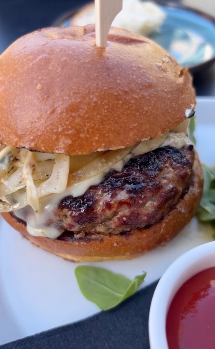 Senada Greca in Bathing Suit Shares "What I Eat in a Day" — Celebwell