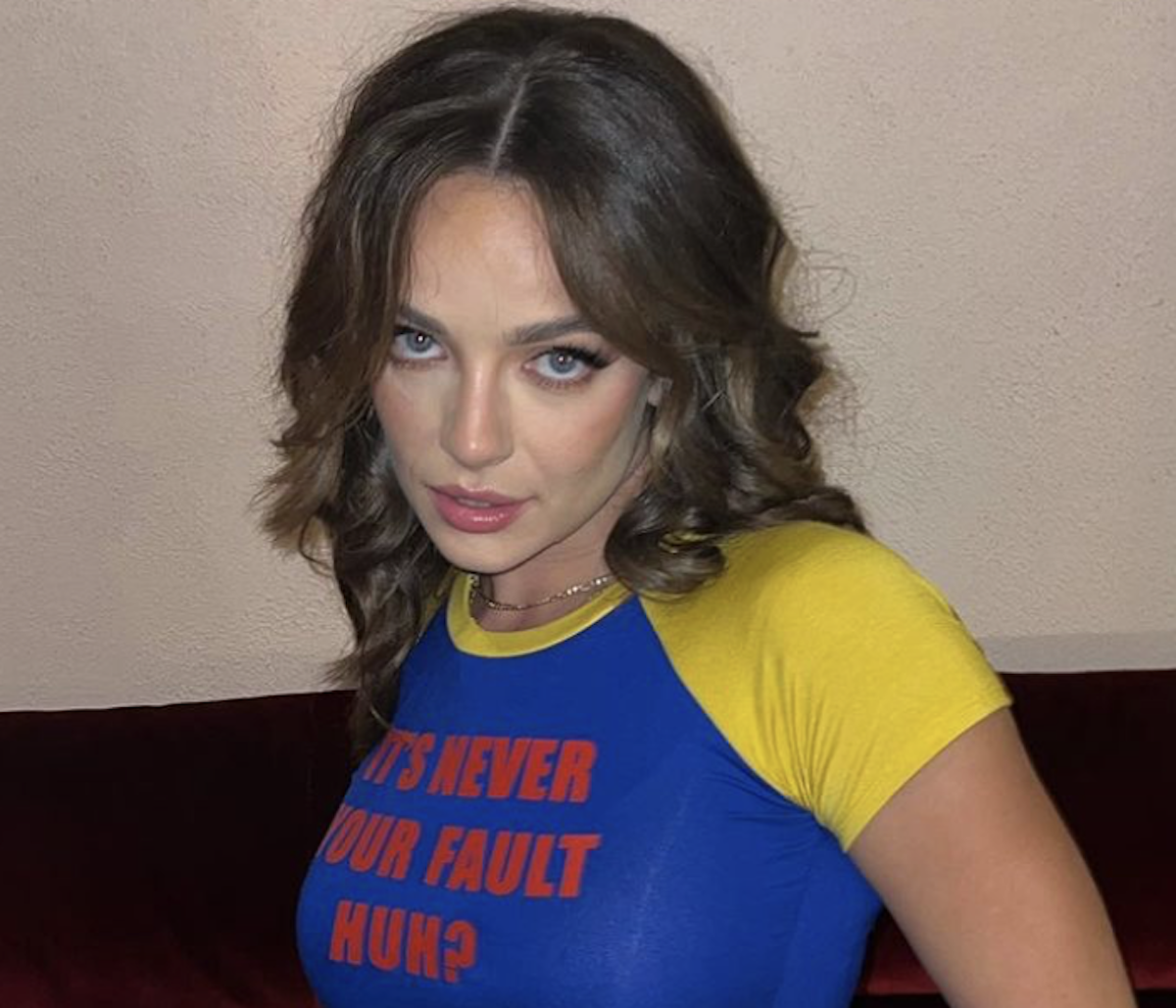 Abbie Chatfield Shares Swimsuit Video Saying Ur Welcome — Celebwell