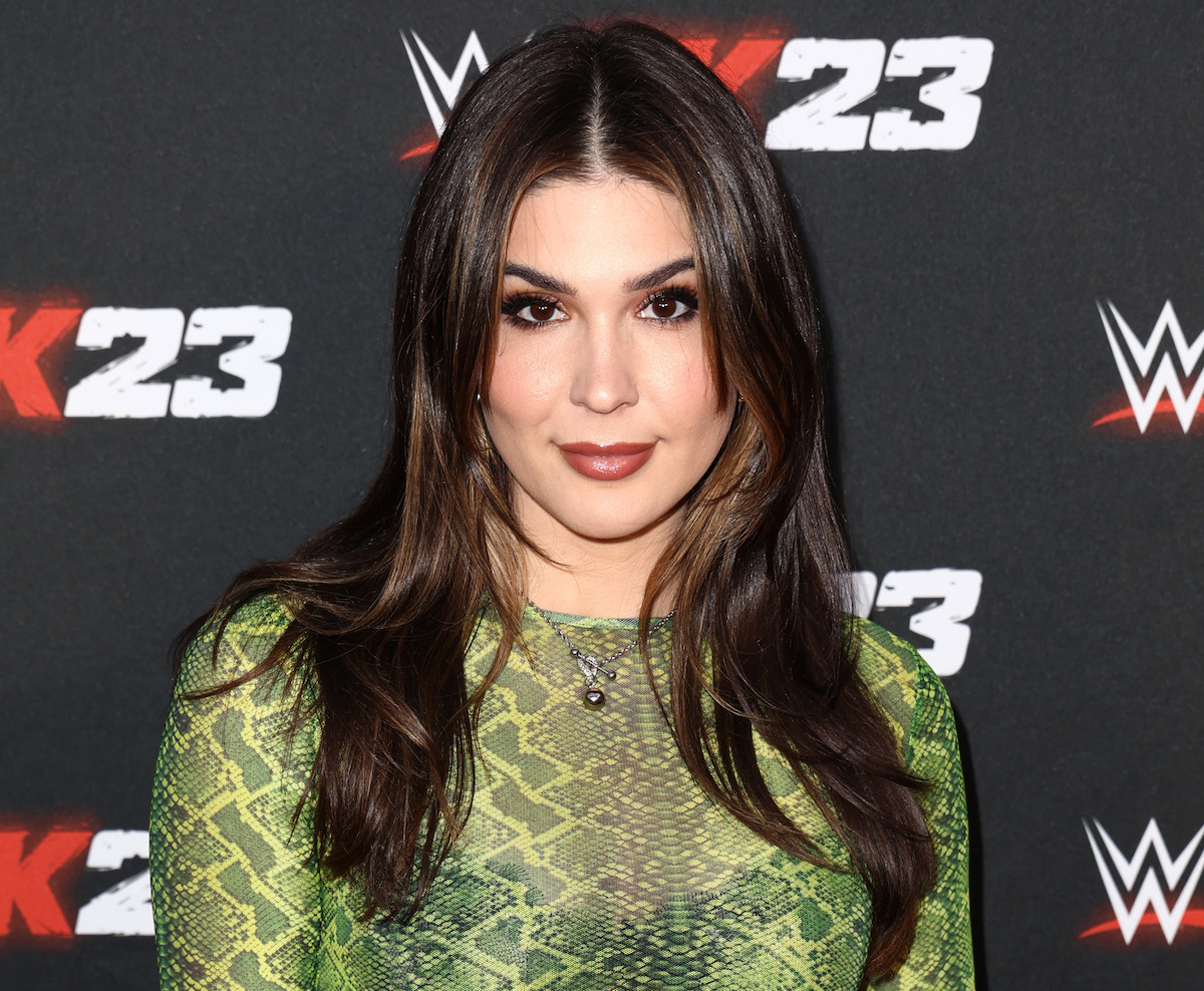 Cathy Kelley in Bathing Suit is "Nice" — Celebwell