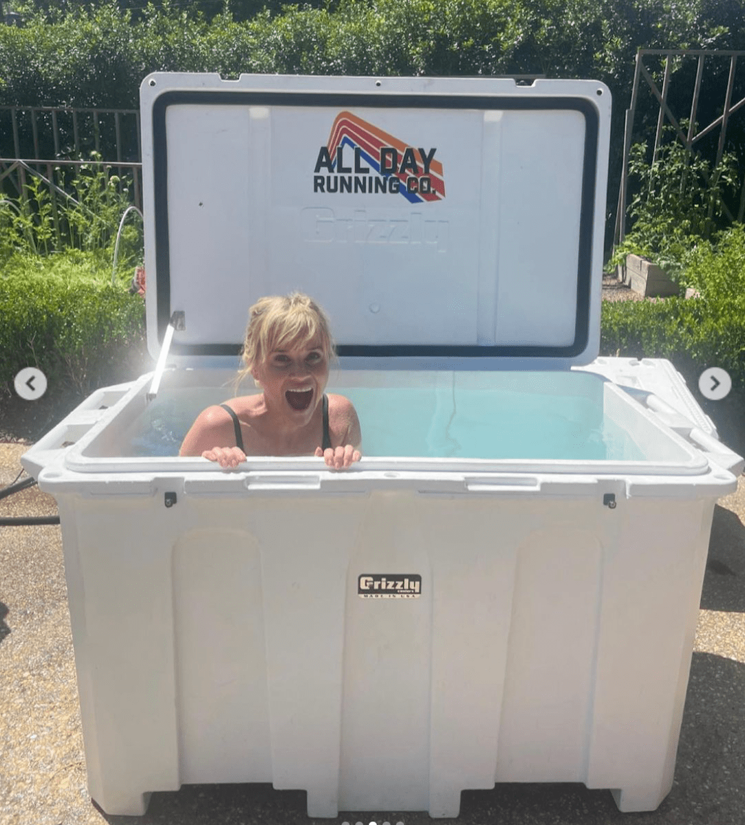 Reese Witherspoon in Bathing Suit Shares Photos of "Summer So Far ...