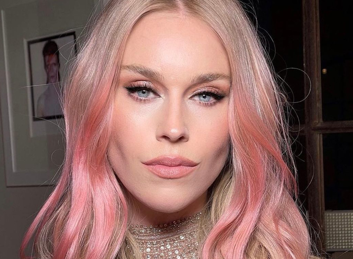 Lady Mary Charteris Shares Swimsuit Photos Asking "1, 2 or 3"