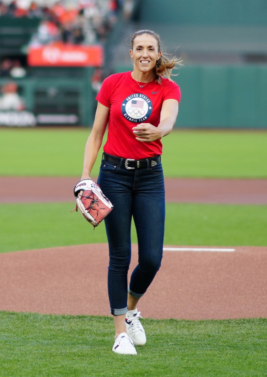 20 Amazing Bodies of Softball Stars