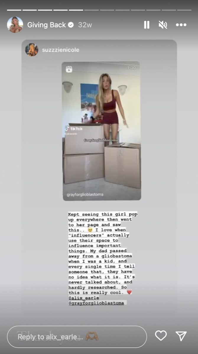 Influencer Alix Earle Shares Swimsuit Photo With Braxton Berrios ...