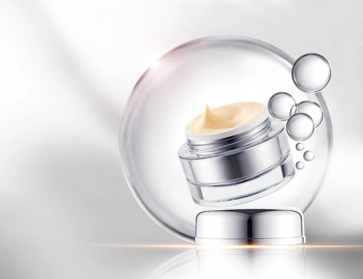 Scream VI Star Samara Weaving Shares Swimsuit Photo of "Favourite ...