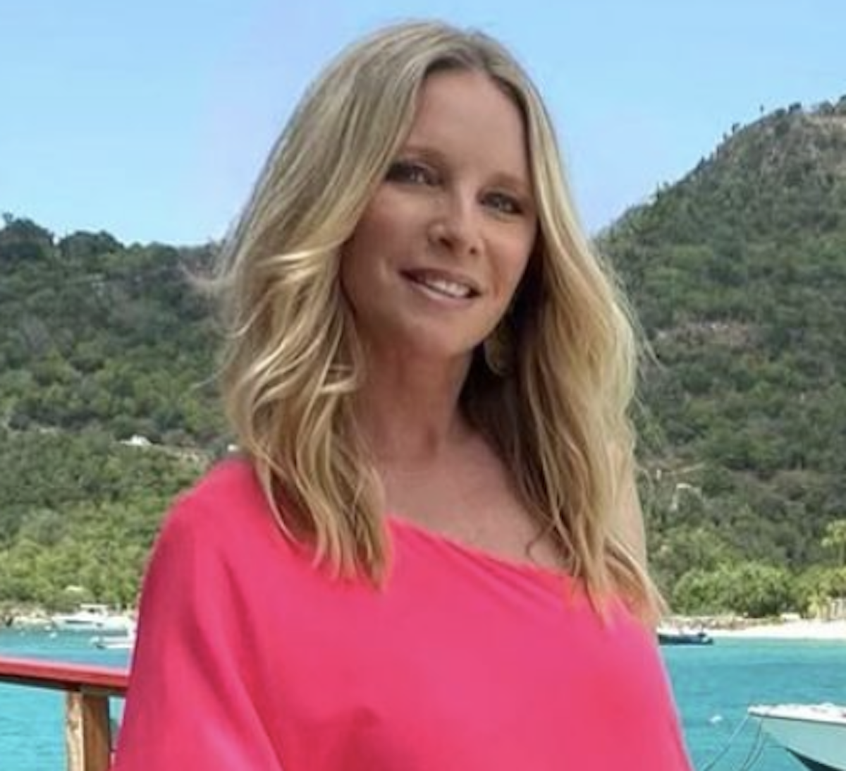Young and the Restless' Lauralee Bell Shares Swimsuit Photo With ...