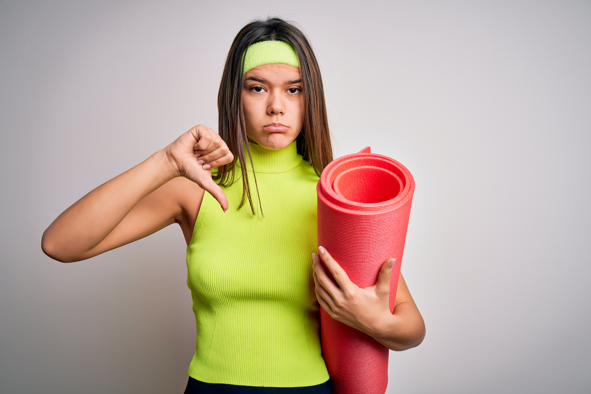 Halo Star Natasha Culzac Shares Swimsuit Photo From Greece