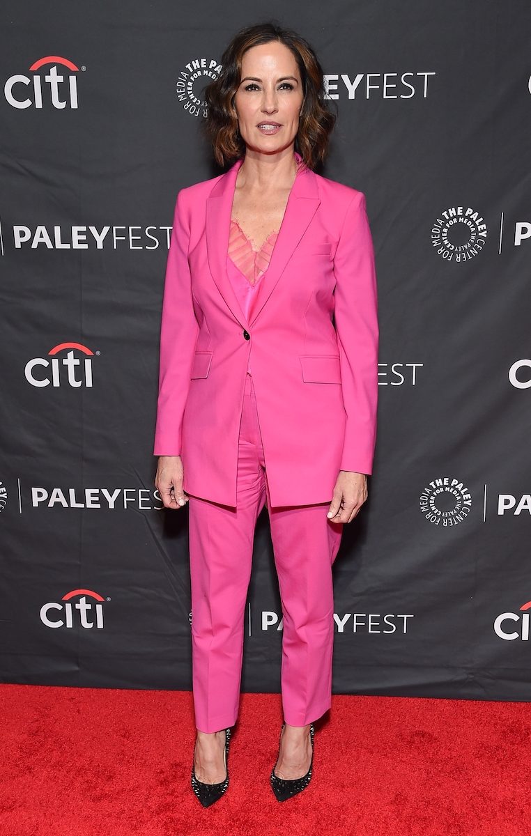 Fbi Most Wanted Star Wendy Moniz Shares Swimsuit Photo Of “end Of