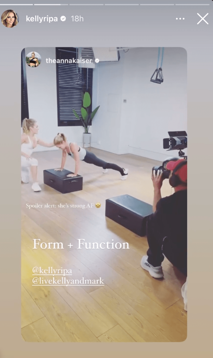 Kelly Ripa in Two-Piece Workout Gear Shares Workout Looking "Strong"