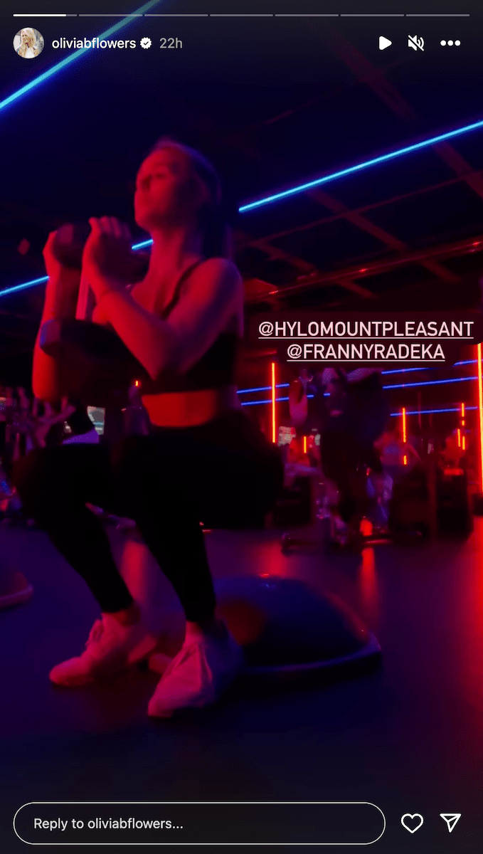 Olivia Flowers in Two-Piece Workout Gear Shares Squat Workout