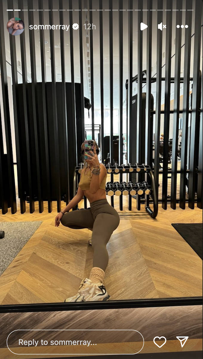 Sommer Ray in Two-Piece Workout Gear Shares "Morning Stretch"