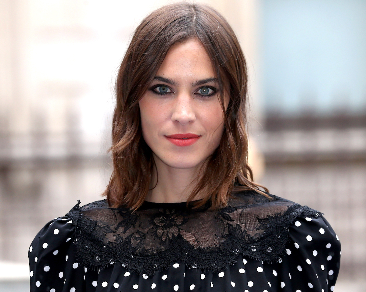 Alexa Chung In Workout Gear Shares Rare Gym Selfie