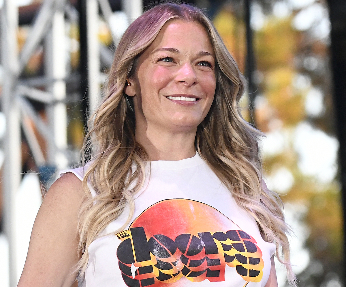 LeAnn Rimes In Workout Gear Has “Incredible Experience” In Sydney