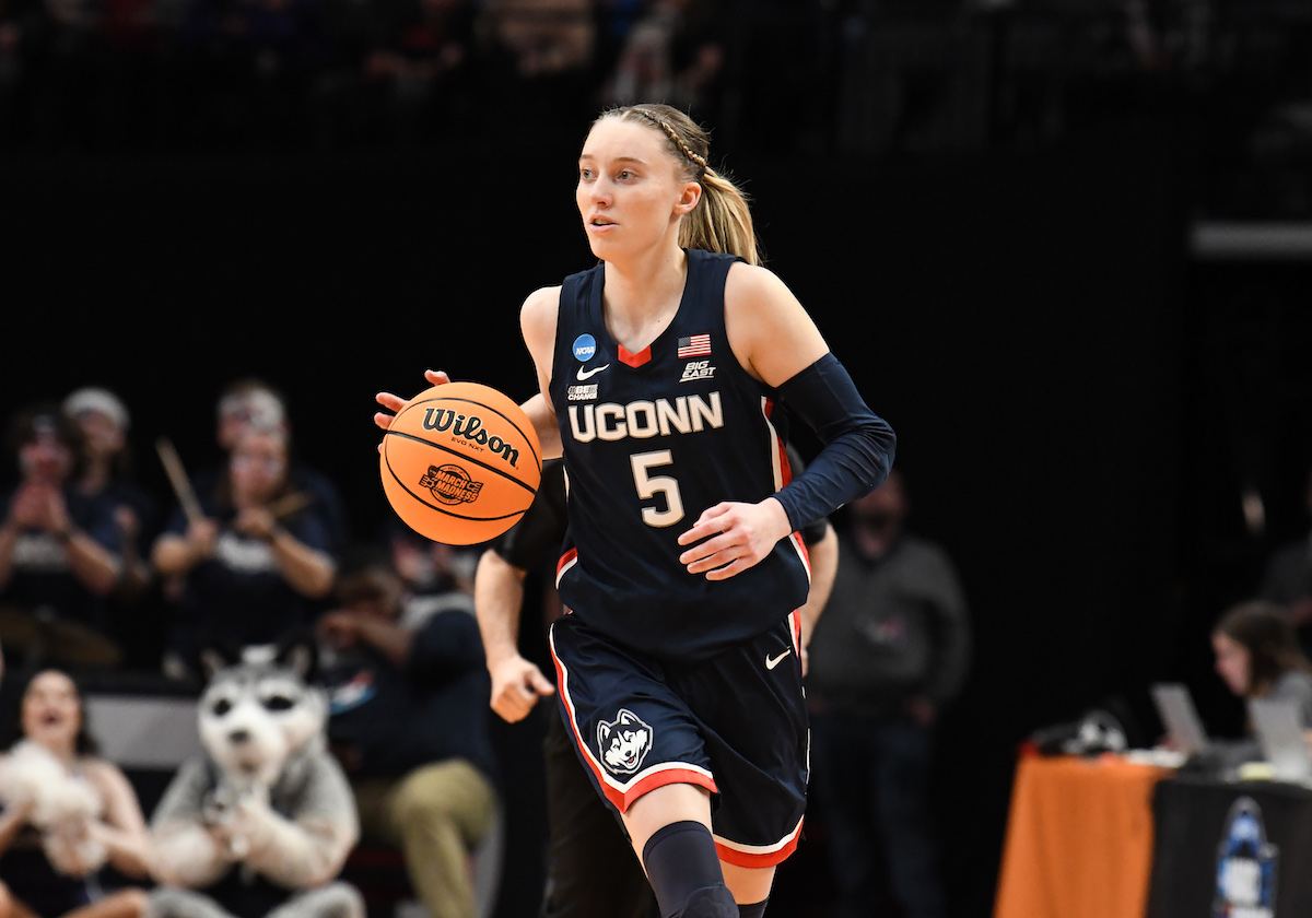 Paige Bueckers in Two-Piece Workout Gear Shares "Views"