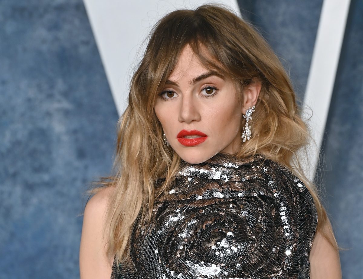 Suki Waterhouse in Two-Piece Workout Gear Shows Postpartum Body