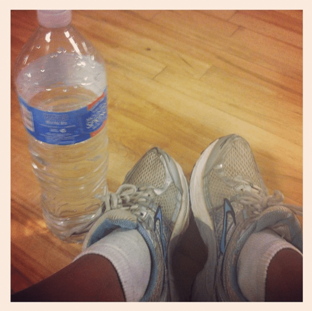 Fallout Star Frances Turner in Workout Gear Has "Deep Gratitude"