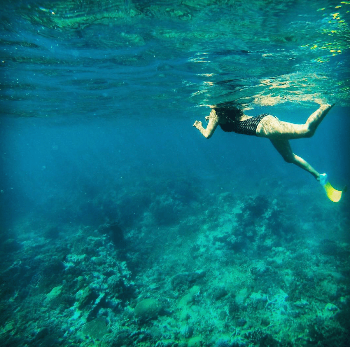 New Girl's Hannah Simone in Workout Gear Says "Oh Canada"