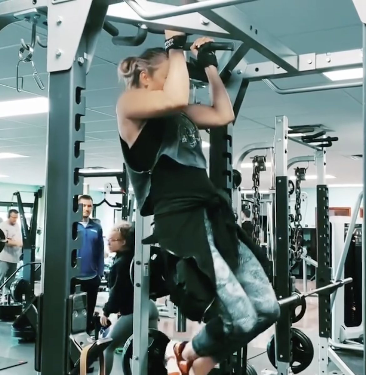 Jill Wagner in Workout Gear "Stays Strong" — Celebwell