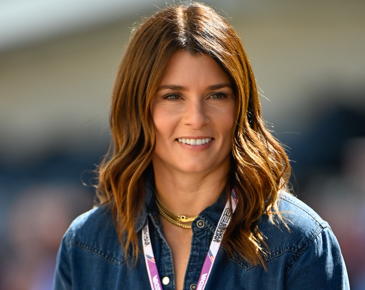 Danica Patrick In Two Piece Workout Gear Shares Tough New Workout — Celebwell