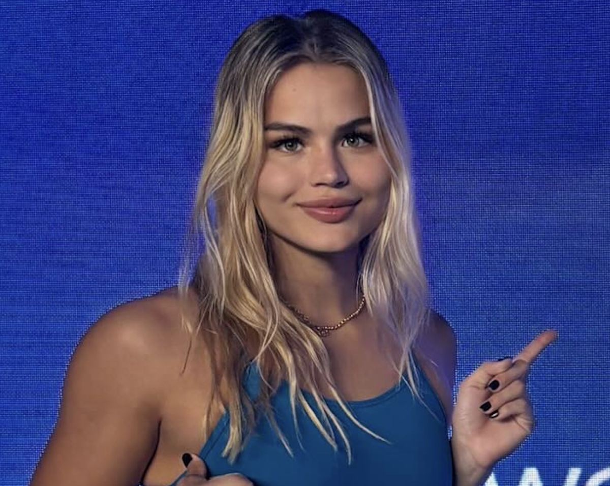 Swimmer Luana Alonso, Called "The Next Livvy Dunne," in Workout Gear ...