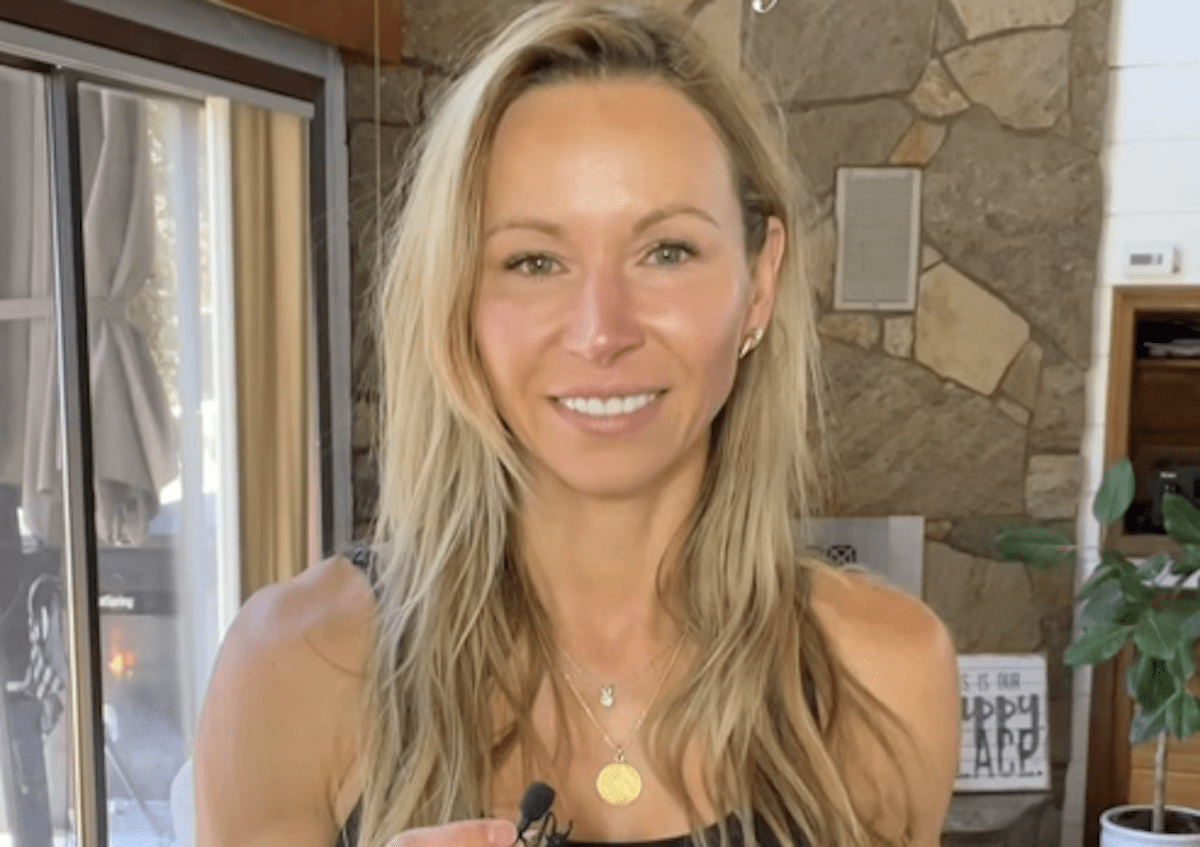 Influencer Zuzka Light in Two-Piece Workout Gear Shares "Kettlebell ...