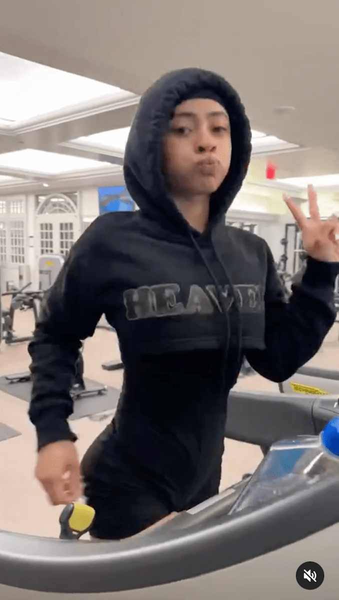 Rapper Ice Spice in Workout Gear Says "We Beatin Them Allegations Bae"