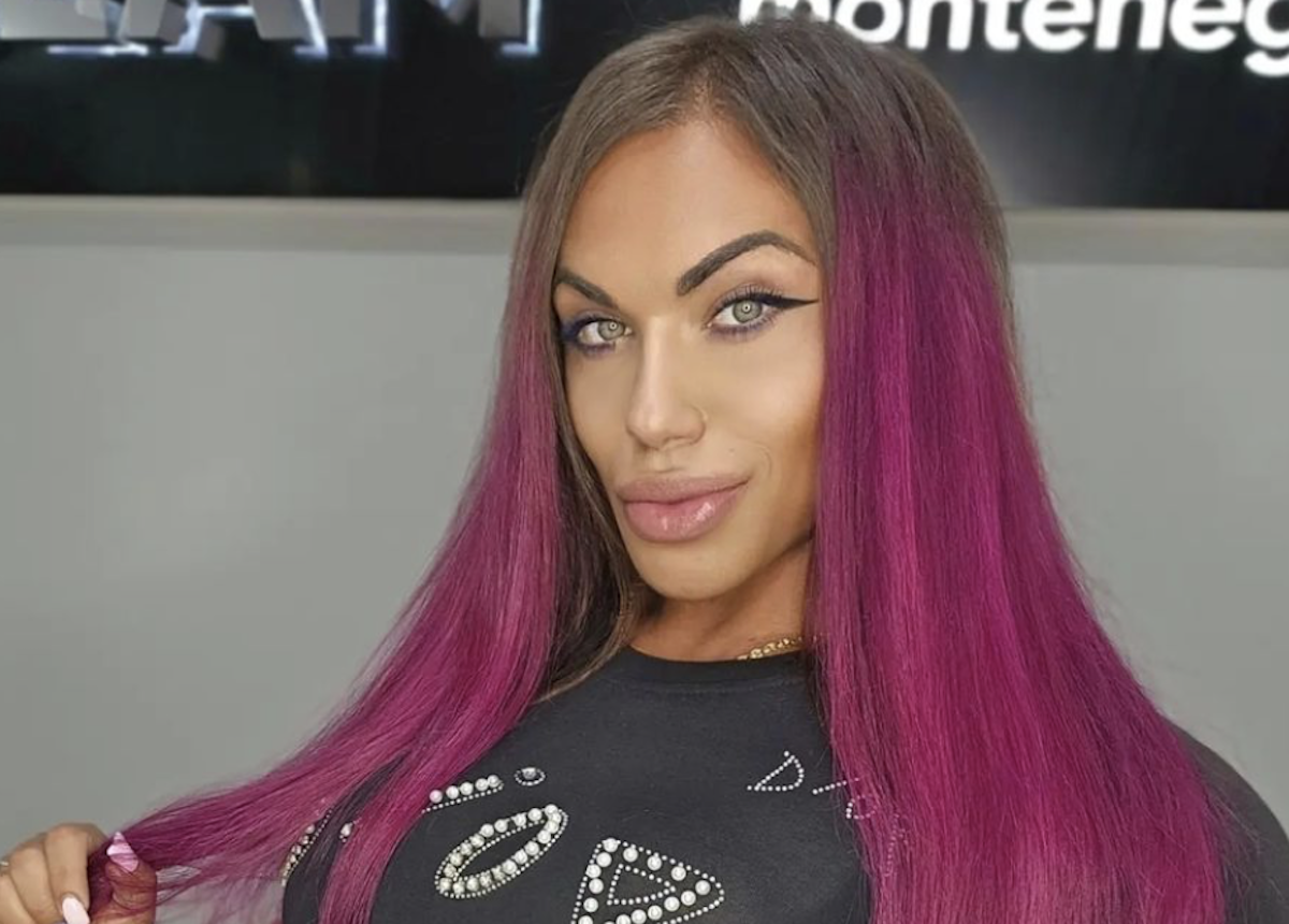 Bodybuilder Nataliya Kuznetsova in Two-Piece Workout Gear is "Building ...