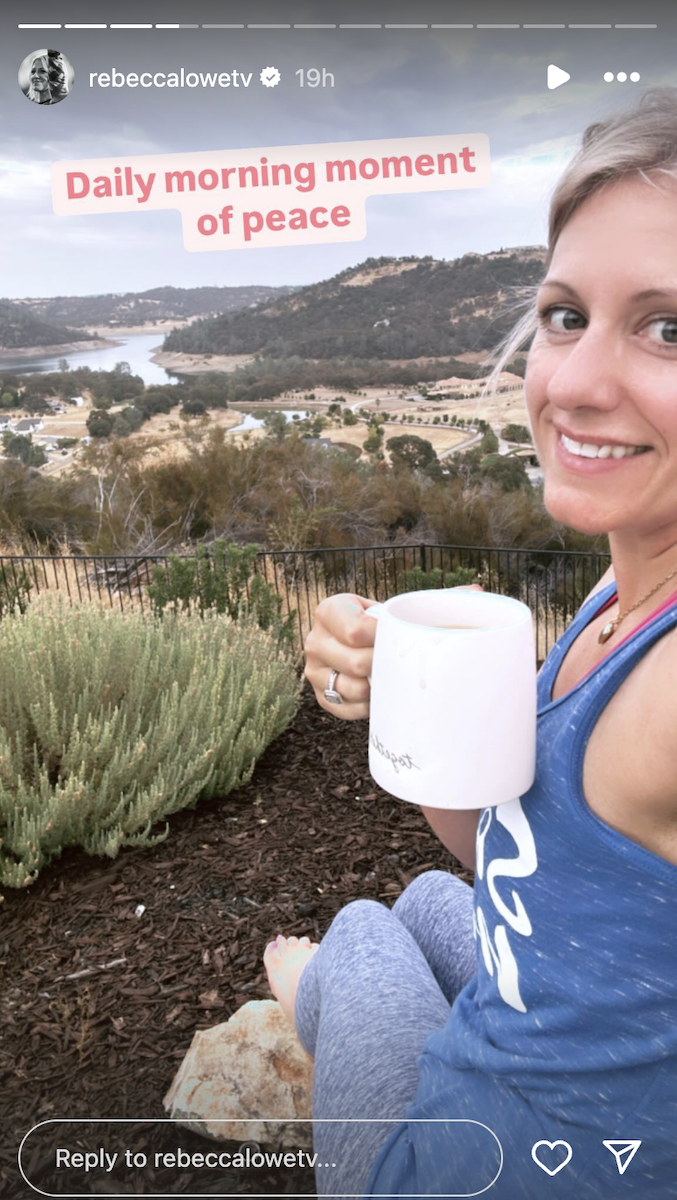 NBC Sports Host Rebecca Lowe in Two-Piece Workout Gear Has "Moment of ...