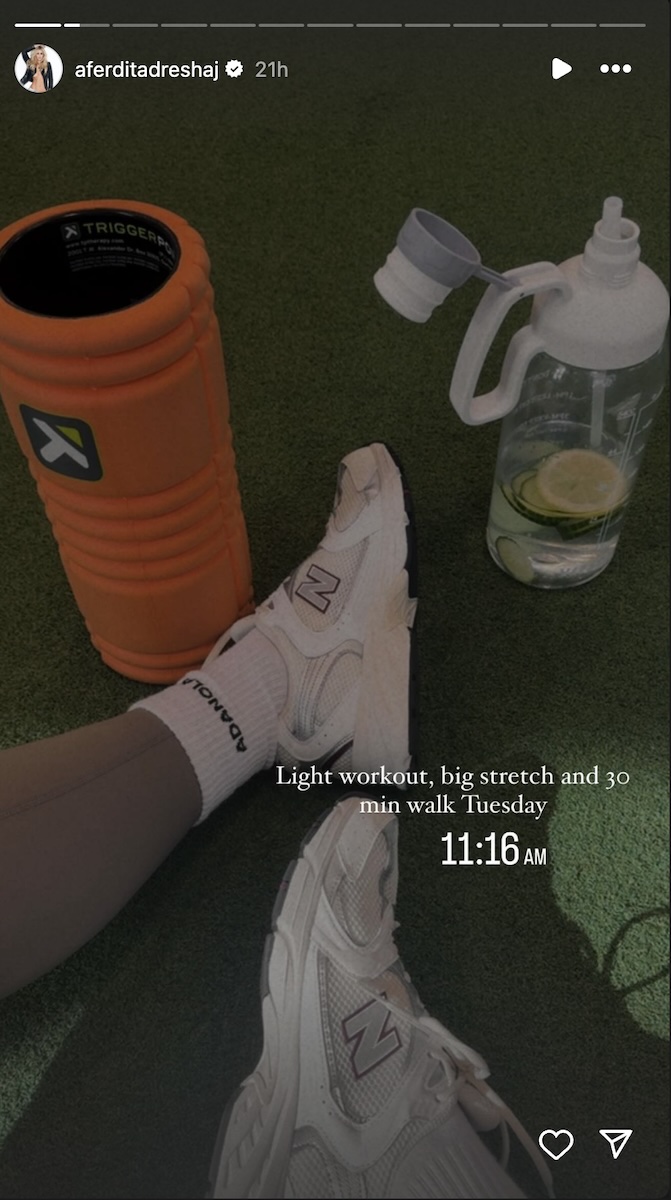 Afërdita Dreshaj in Two-Piece Workout Gear Does "Light Workout"