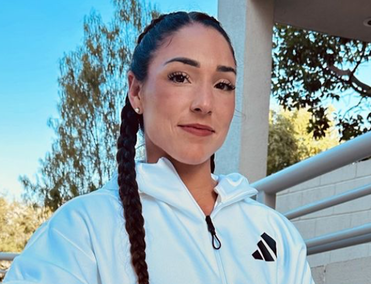 CrossFit Athlete Bethany Shadburne in Two-Piece Workout Gear Shares ...