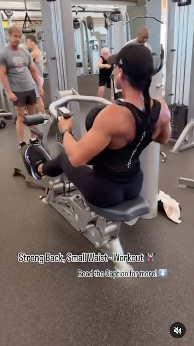 Bodybuilder Cindy Landolt in Two-Piece Workout Gear Says "Learn How to ...