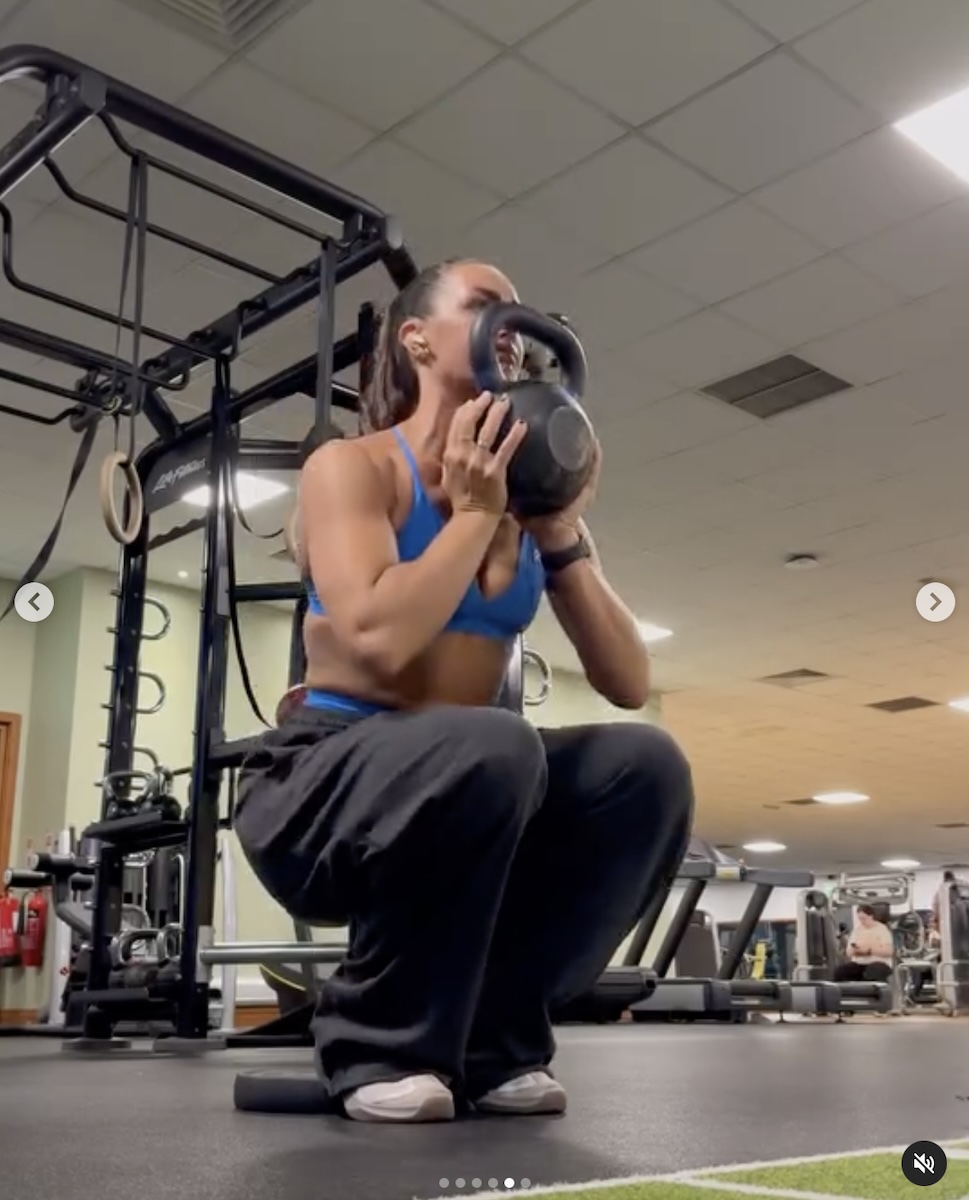 Gladiators Star Comet, aka Ella-Mae Rayner, in Two-Piece Workout Gear ...