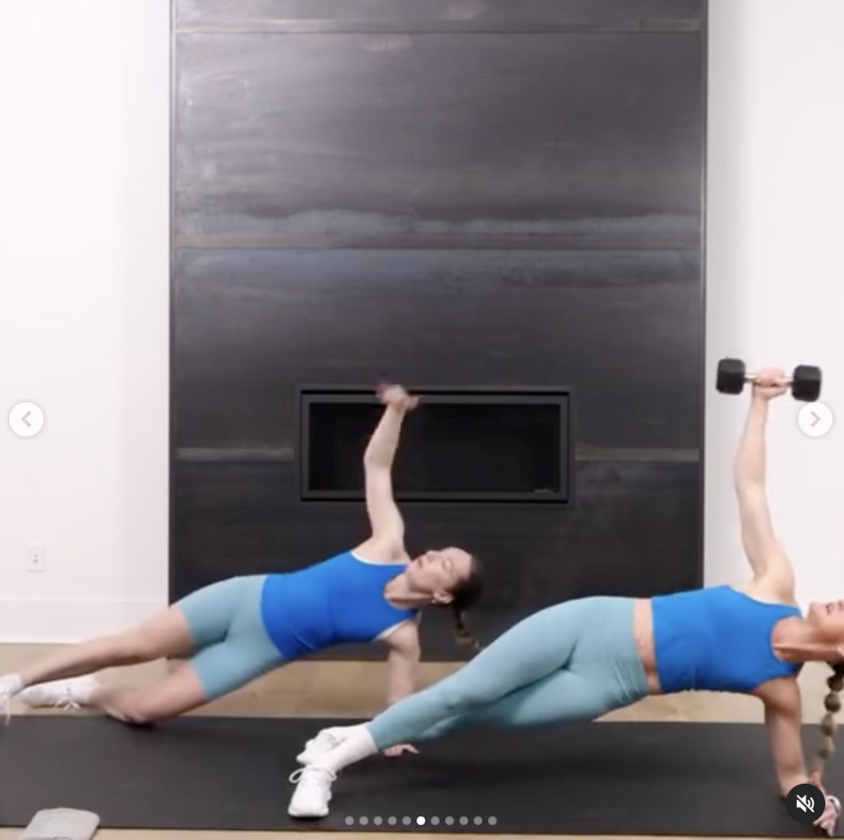 Fitness Trainer Lindsey Bomgren in Two-Piece Workout Gear Shares "Toned ...