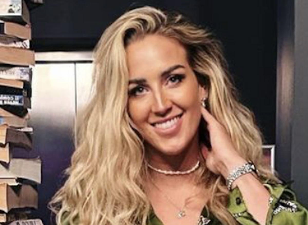 Gladiators Star Sabre, aka Sheli McCoy, in Two-Piece Workout Gear Says "CrossFit Changed My Body ...