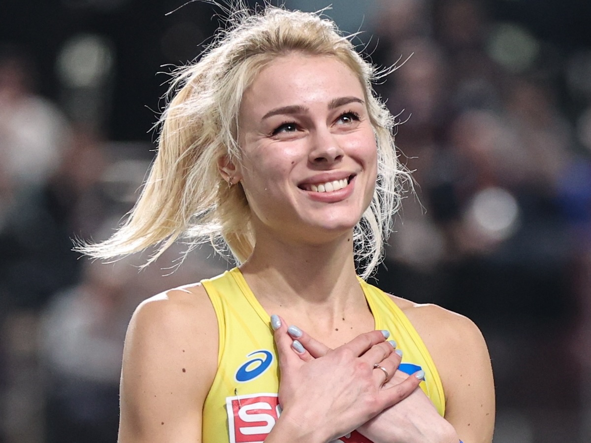 Track and Field Stunner Yuliia Levchenko in Two-Piece Workout Gear Does Hurdle Drills