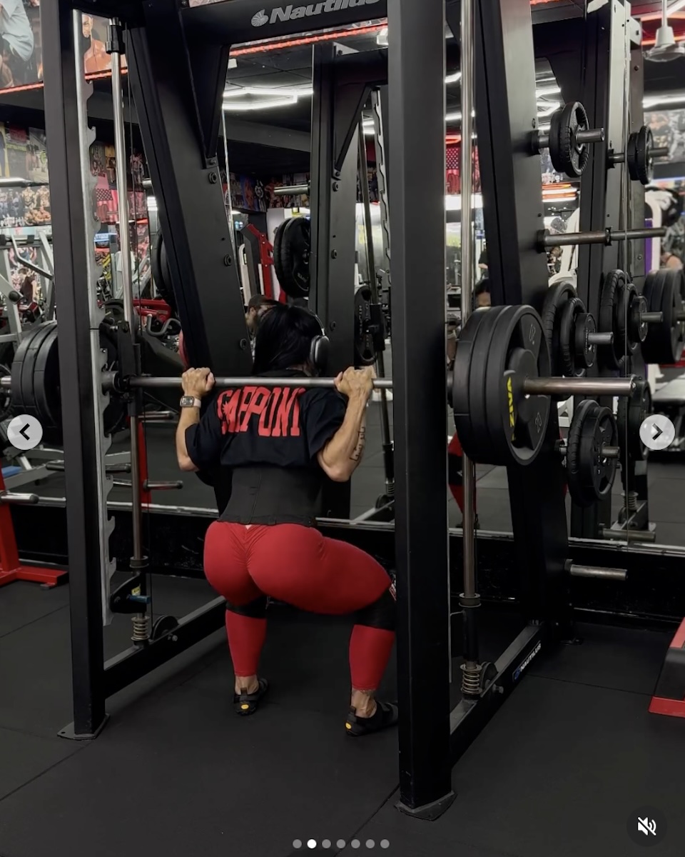 Bodybuilder Patricia Álamo in Two-Piece Workout Gear Says "We Smashed ...